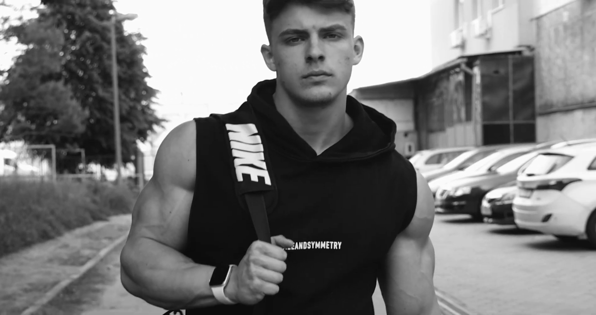 Oliver Procházka: The Classic Physique – Any Gains